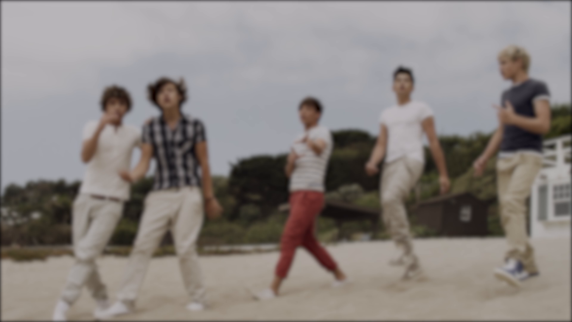 One Direction What Makes You Beautiful Ghost