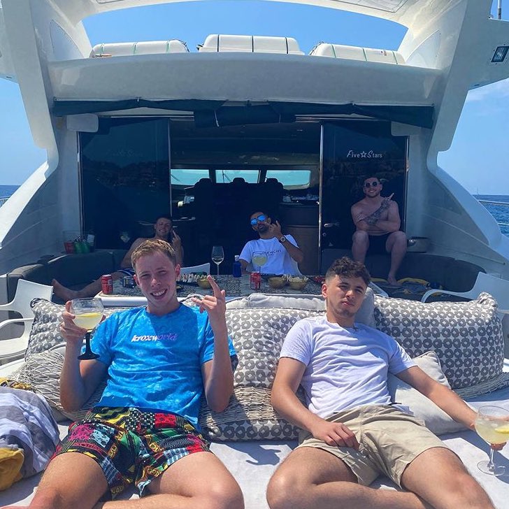 Ethan Harry's Instagram, Twitter & Facebook on IDCrawl