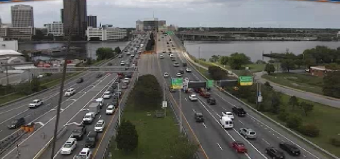 Traffic alert: Stalled vehicle inside DowntownTunnel blocks I-264 W ... Traffic alert: Stalled vehicle inside DowntownTunnel blocks I-264 W ...