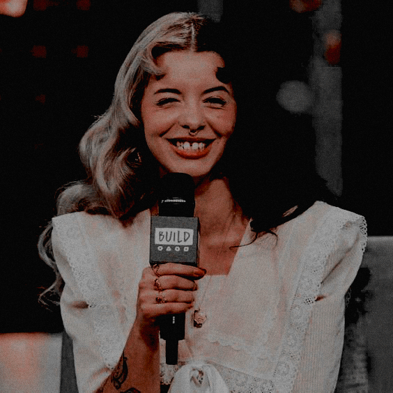 Melanie Martinez Smile