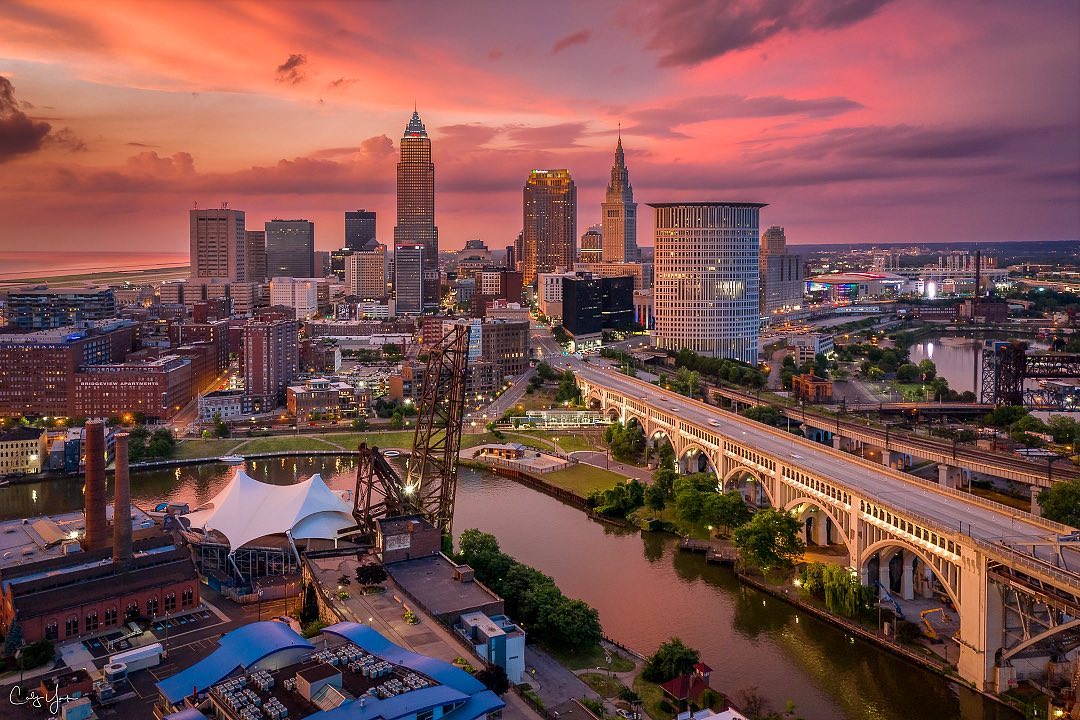 Happy Saturday, Cleveland! This sunset snapshot of our pretty city is ...