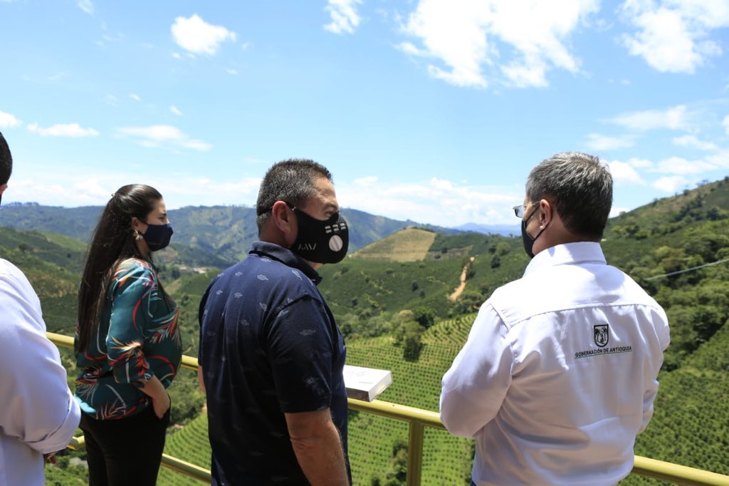 Luis Fernando Suárez on Twitter: "Panorámica de la finca la Arboleda, corregimiento Tapartó ...