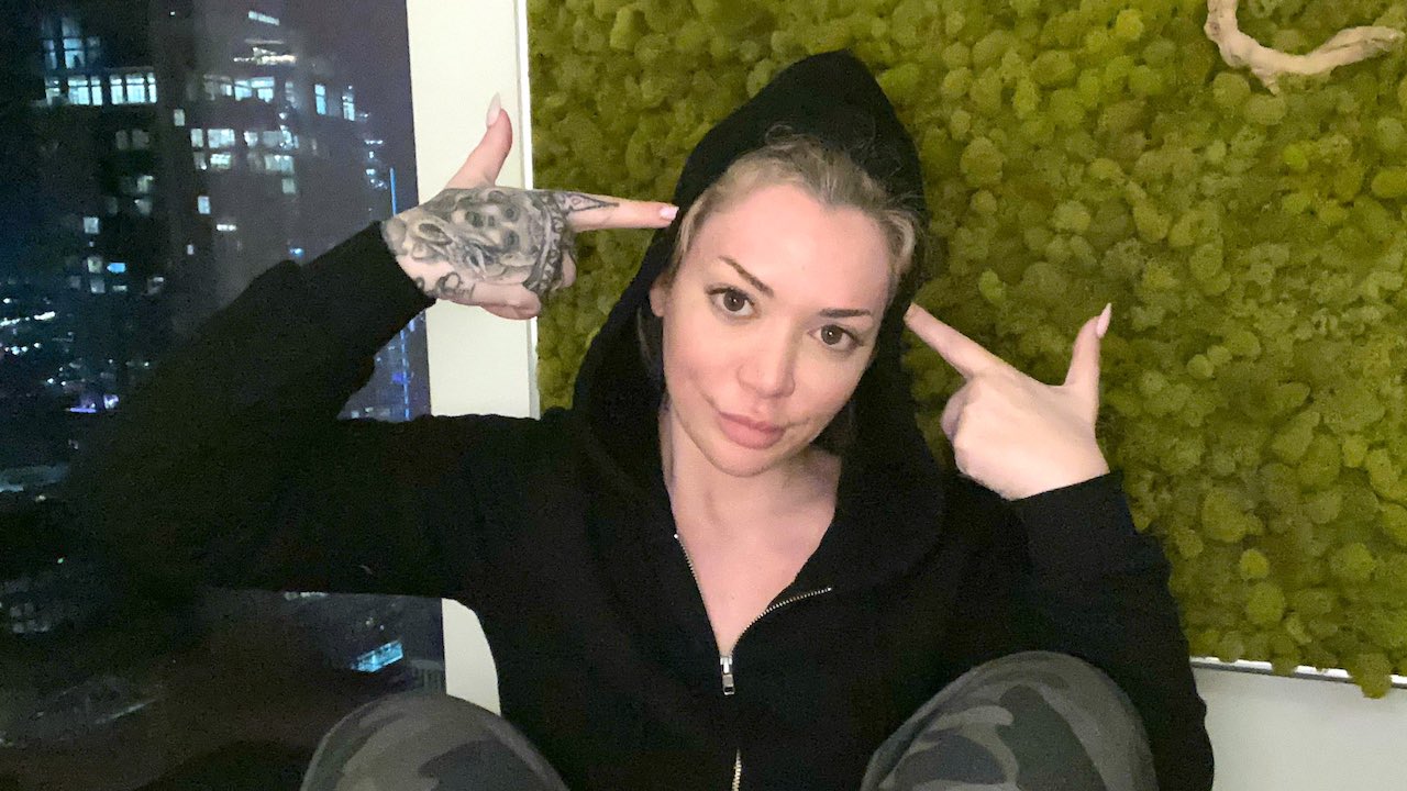 TW Pornstars - Heaux Cosmetics CEO Countess Lydia Dupra. Twitter. This ...