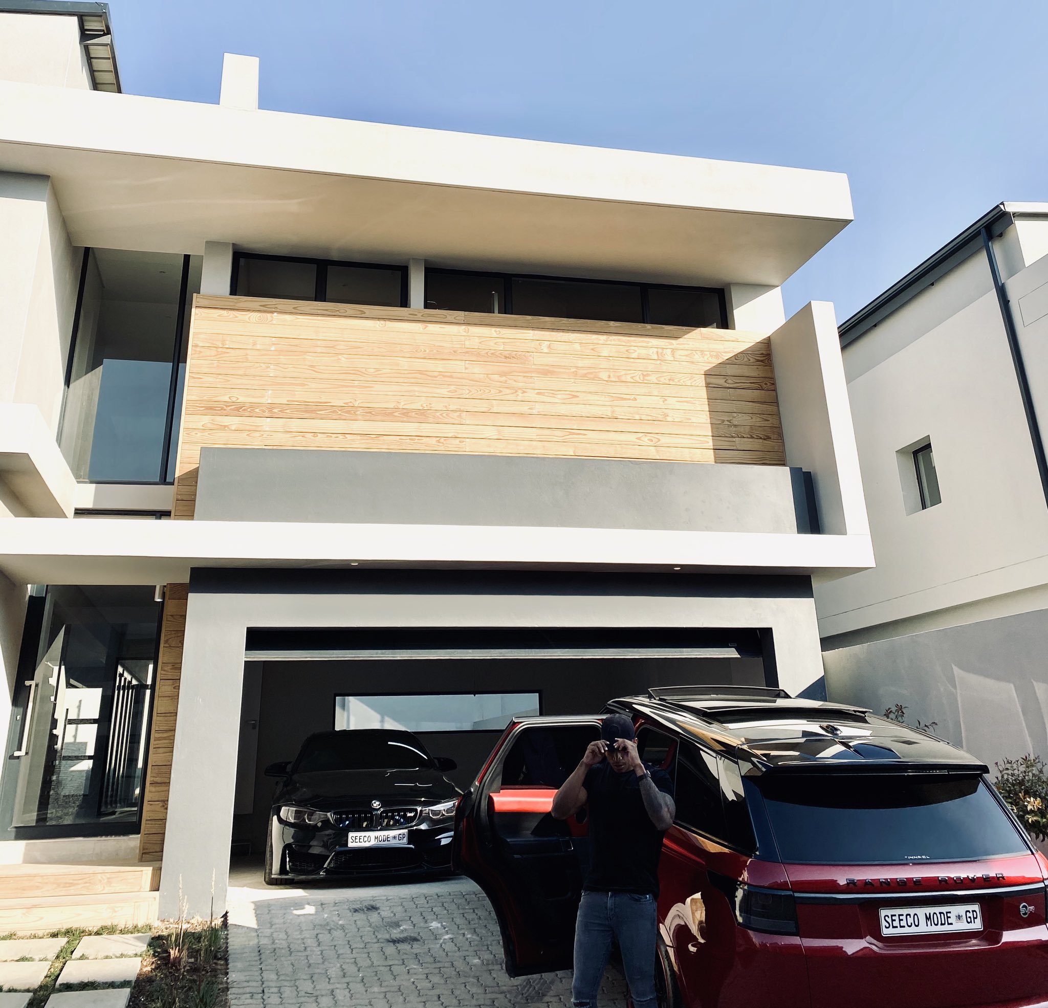Drake Cars And House