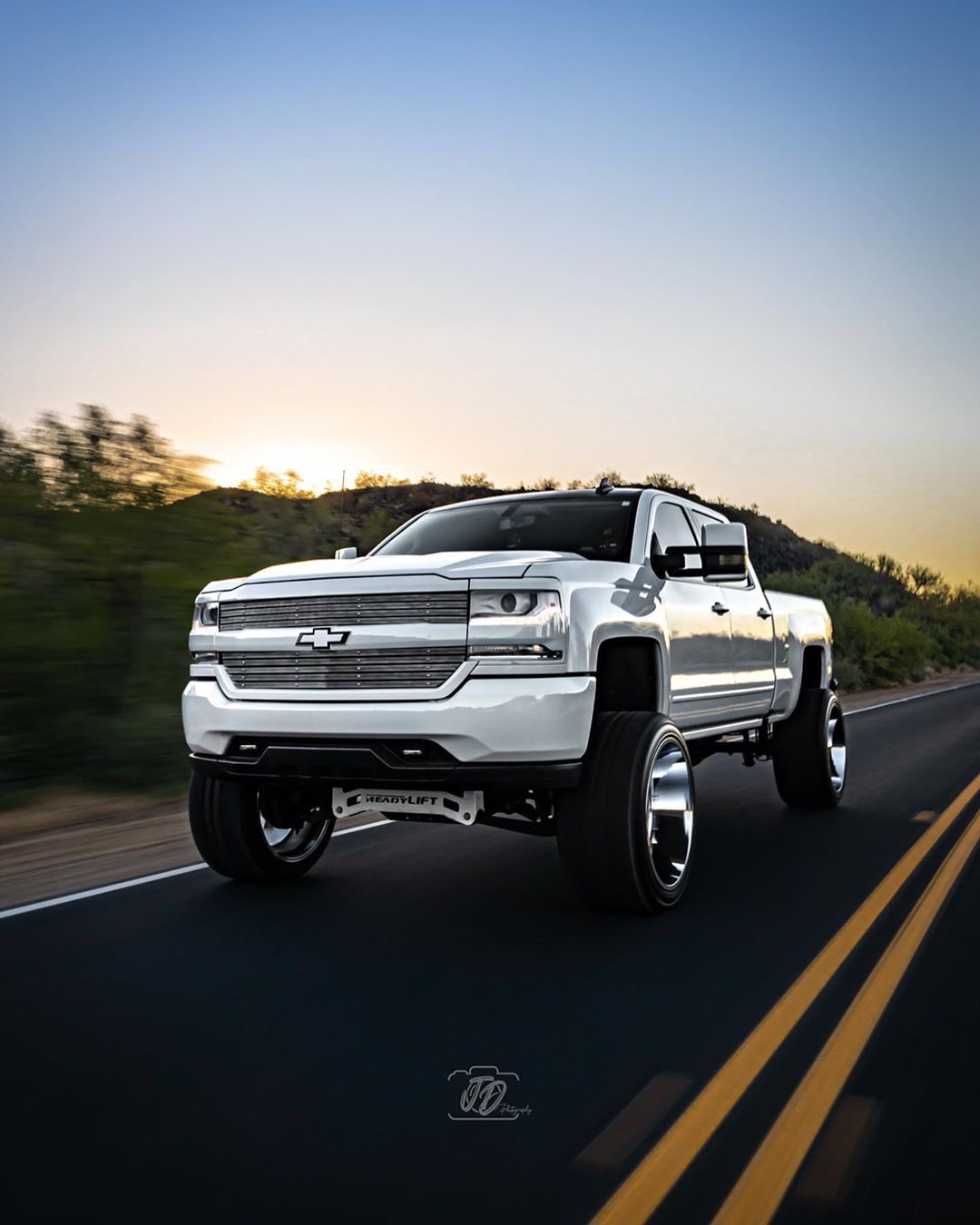 Lifted Chevy Silverado Wallpaper