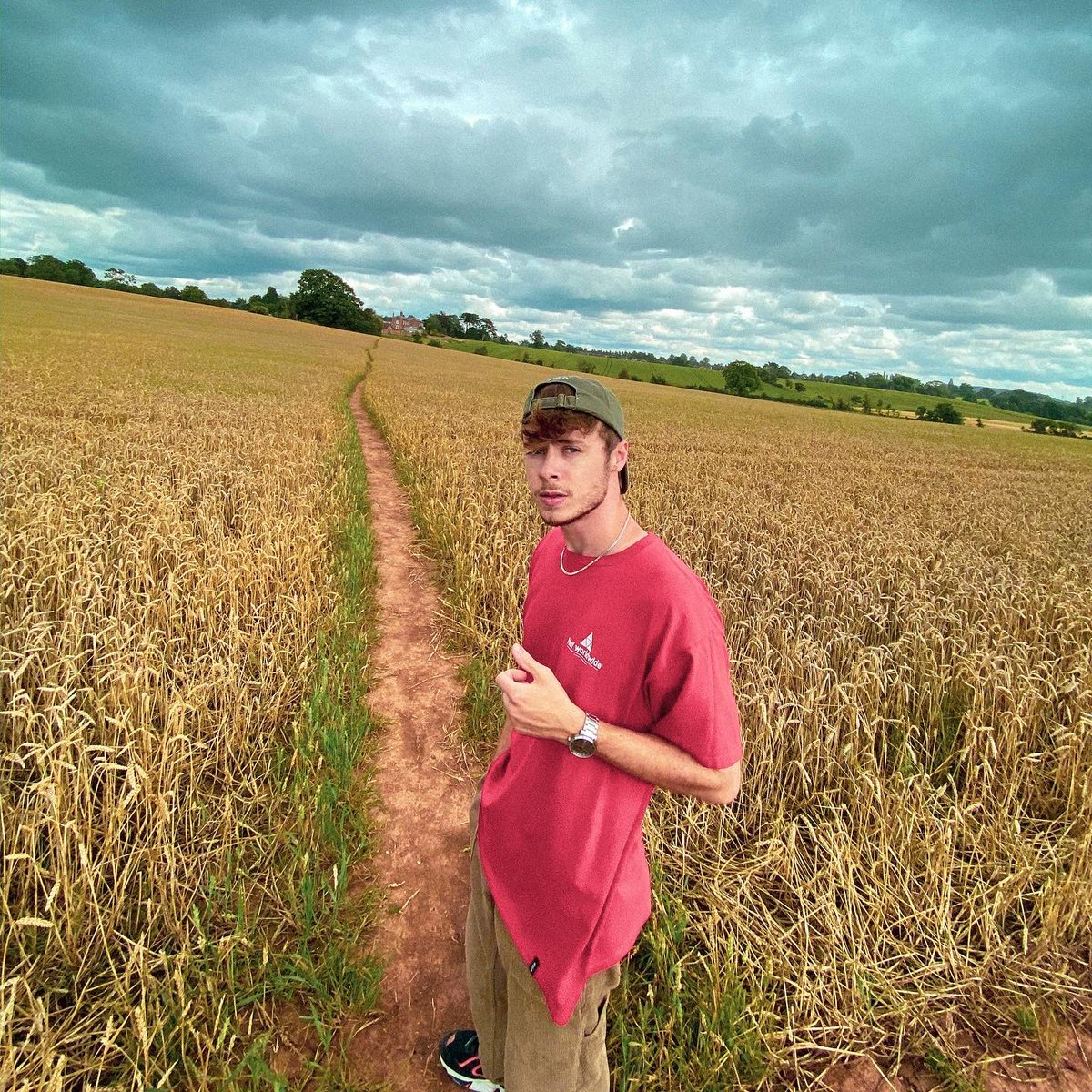 Ellis - brand new phone (W/ Pasha) is the single that will get the ...