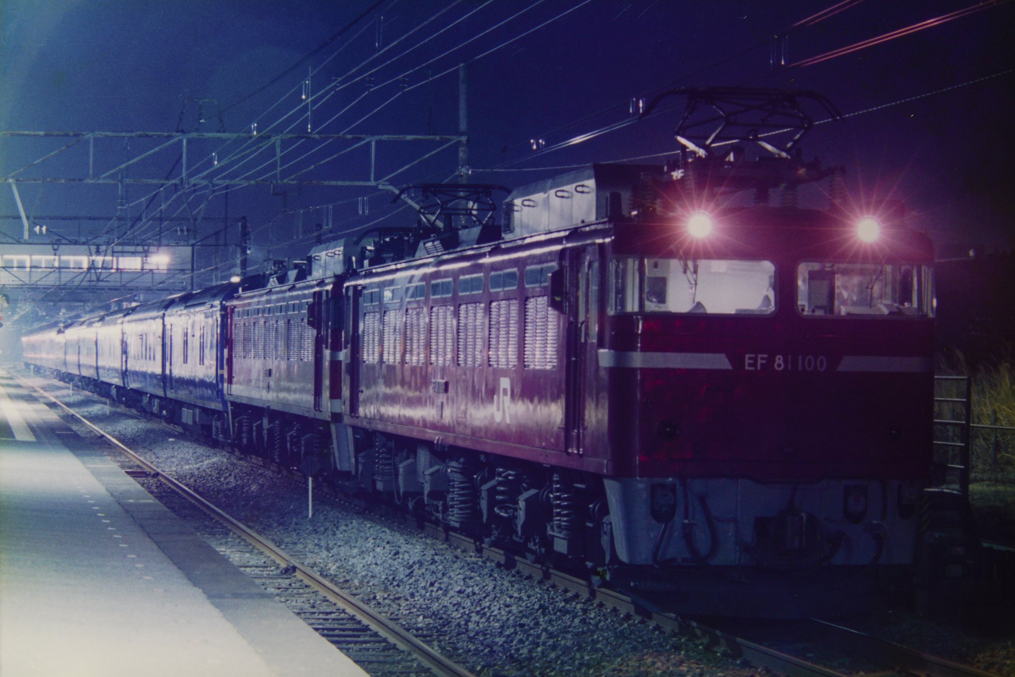 3しま on Twitter: "20/8/1 #EF81の日 EF81 137+はくつる EF81 87+SER3+14系2+夢空間 EF81 88+夢空間+14系2+SER3 EF81 ...
