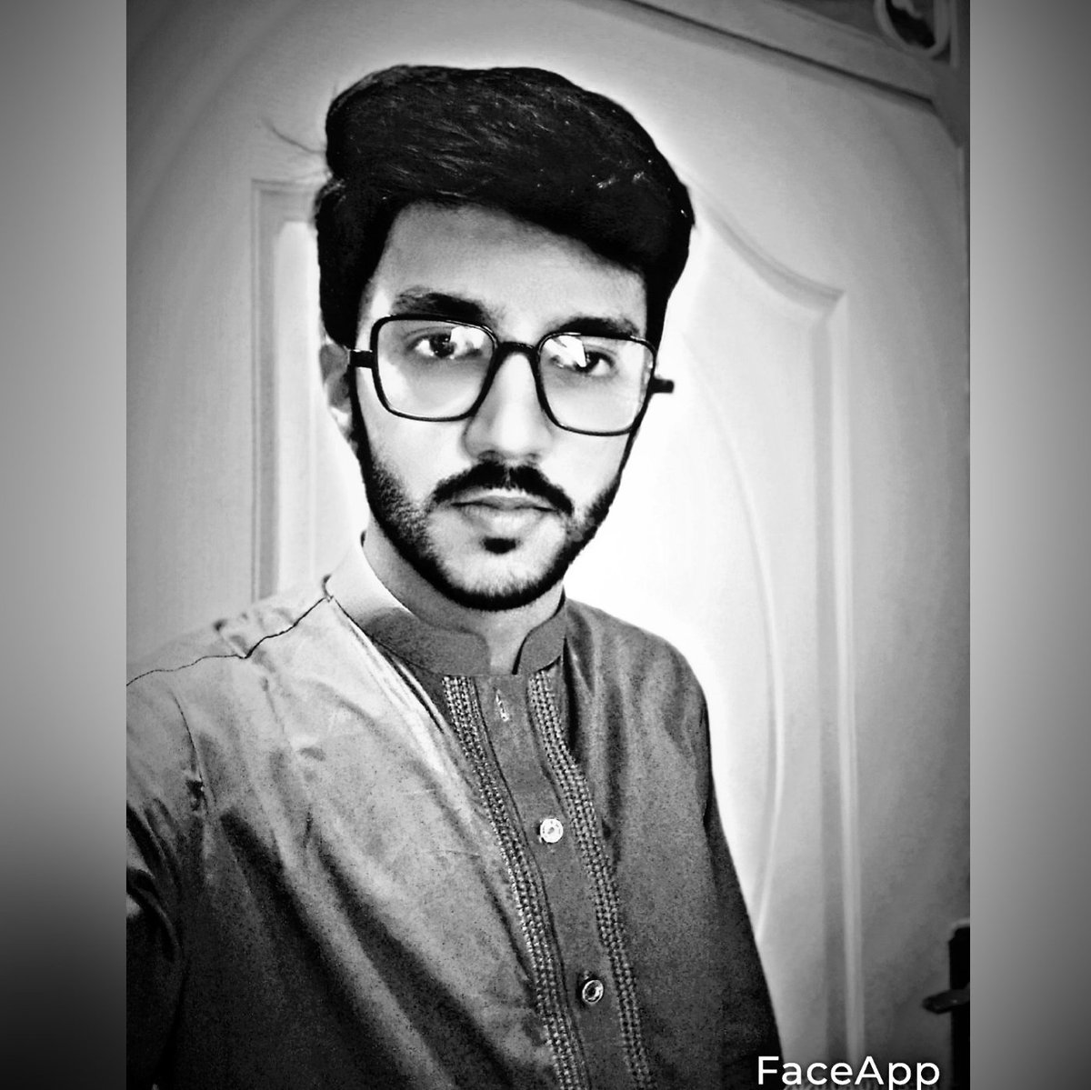 Moeez Ahmad Chaudhary (@Iam_MoeezRiaz) | Twitter