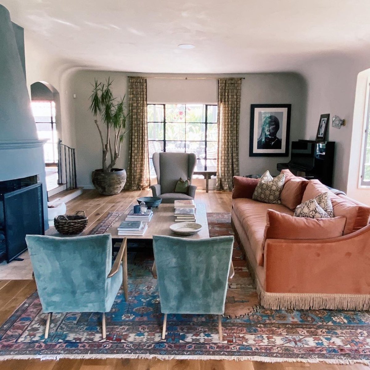 Living room complete ?? now on to the Master Bedroom Reno. Check out my ...