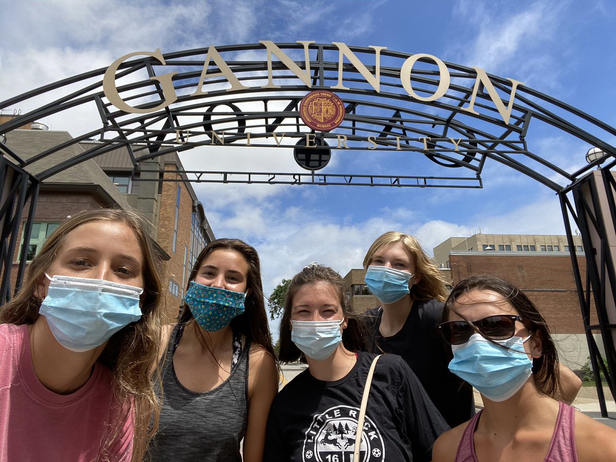 Student-athletes on campus had a scavenger hunt this weekend. : r/Gannon