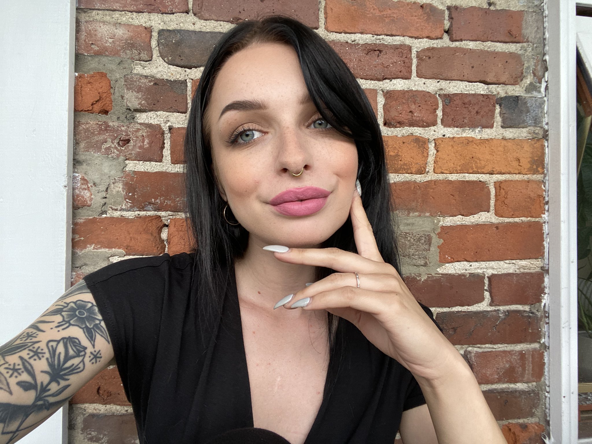 Tw Pornstars Esme ♡ Twitter Would You Like To Fuck My Face 859 Pm 3 Aug 2020