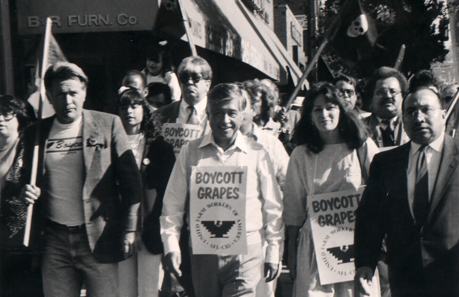 Dolores Huerta And Cesar Chavez Protesting