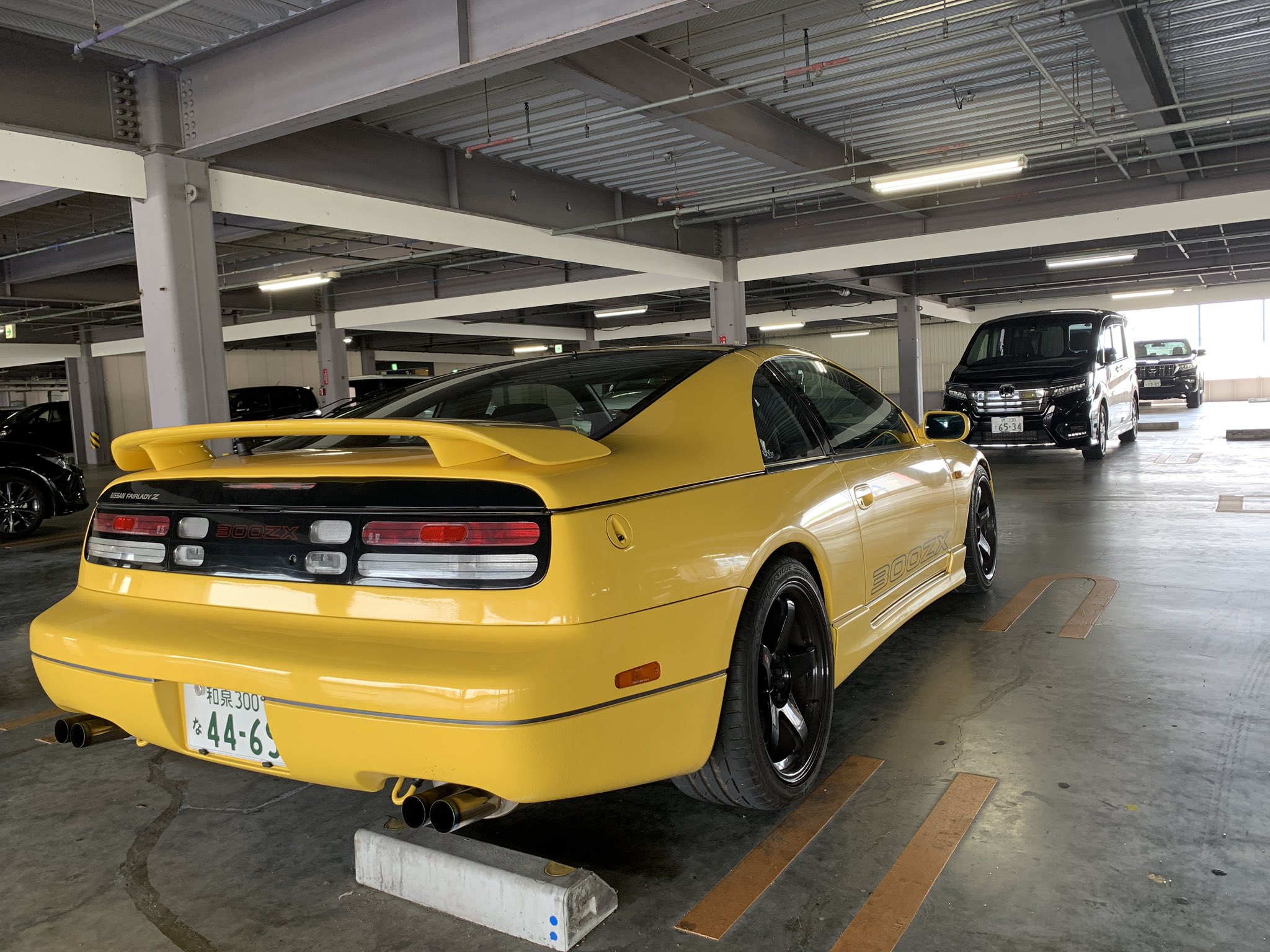 Gyusyabu on Twitter: "今日からZ32です。これでZの集まりにも参加できるぞ！ そして話題のシフトノブ当たりでした。次の車検のときにやり直してもらおう。 https://t ...