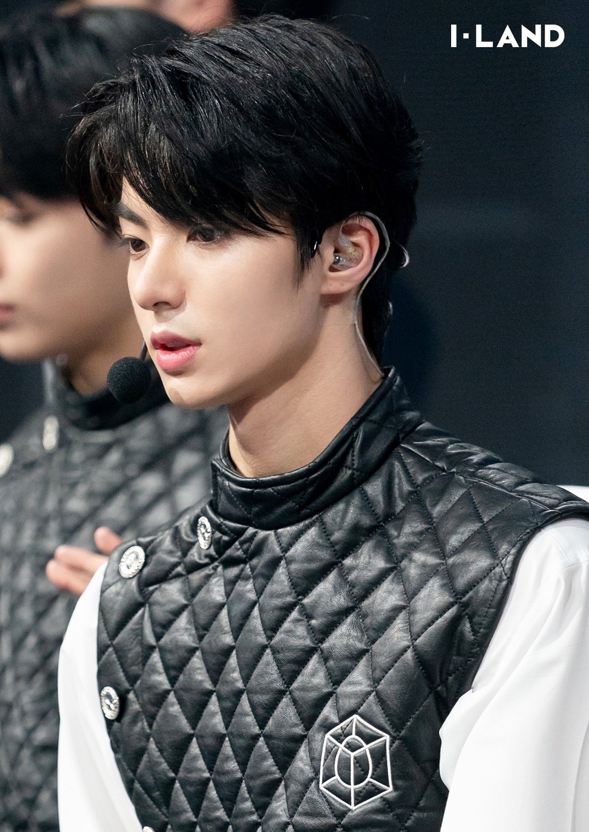 Mnet I I-LAND on Twitter: "BEHIND PHOTO l 'I&credible’ 무대 #4 BEHIND PHOTO l 'I&credible ...