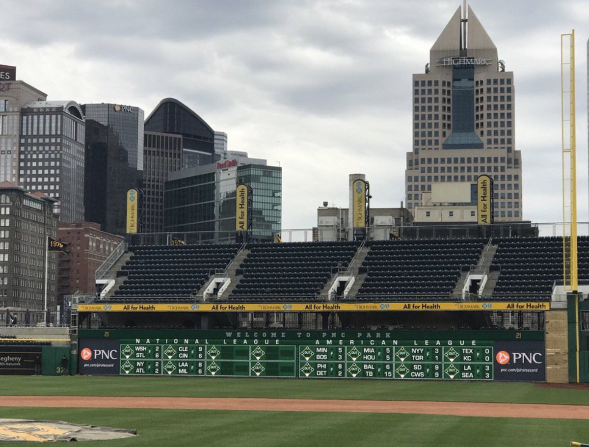 Roberto Clemente Wall