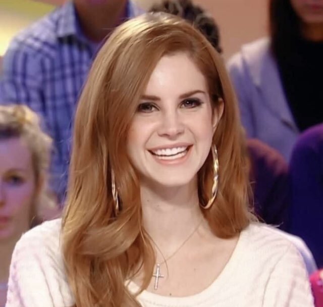 Lana Del Rey Hair Color