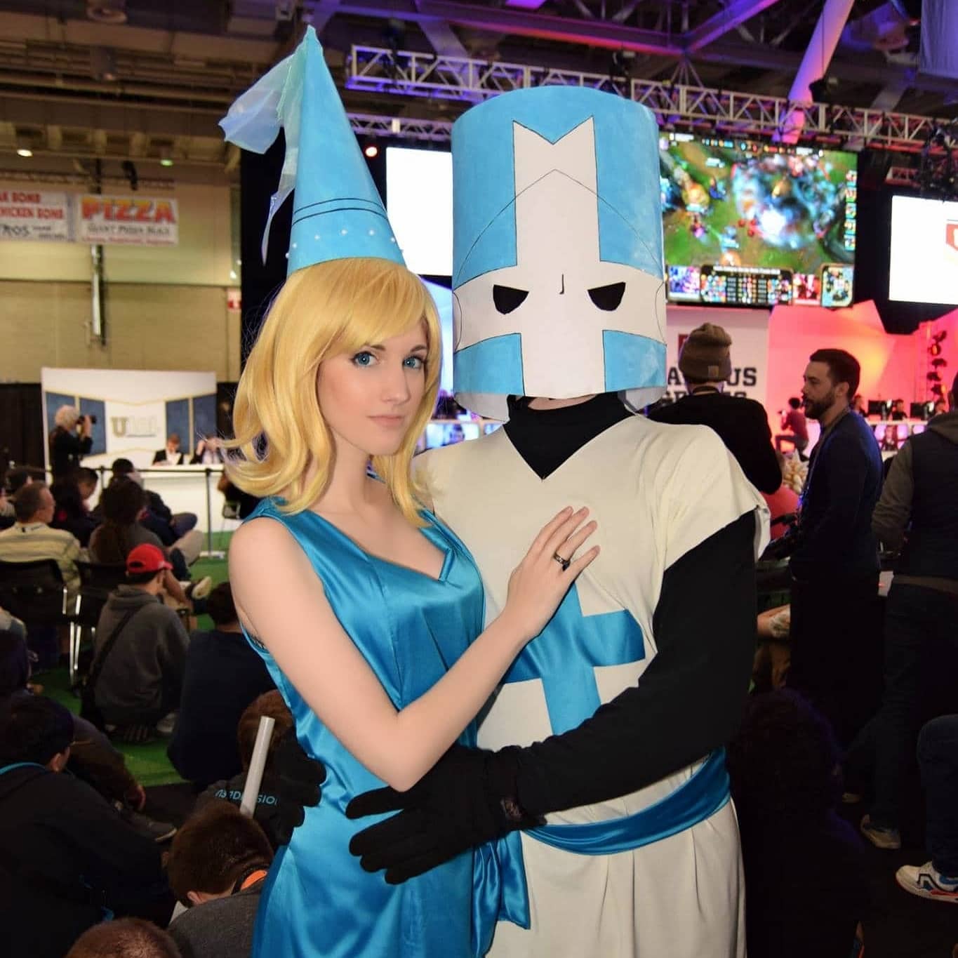 Castle Crashers Blue Knight Costume