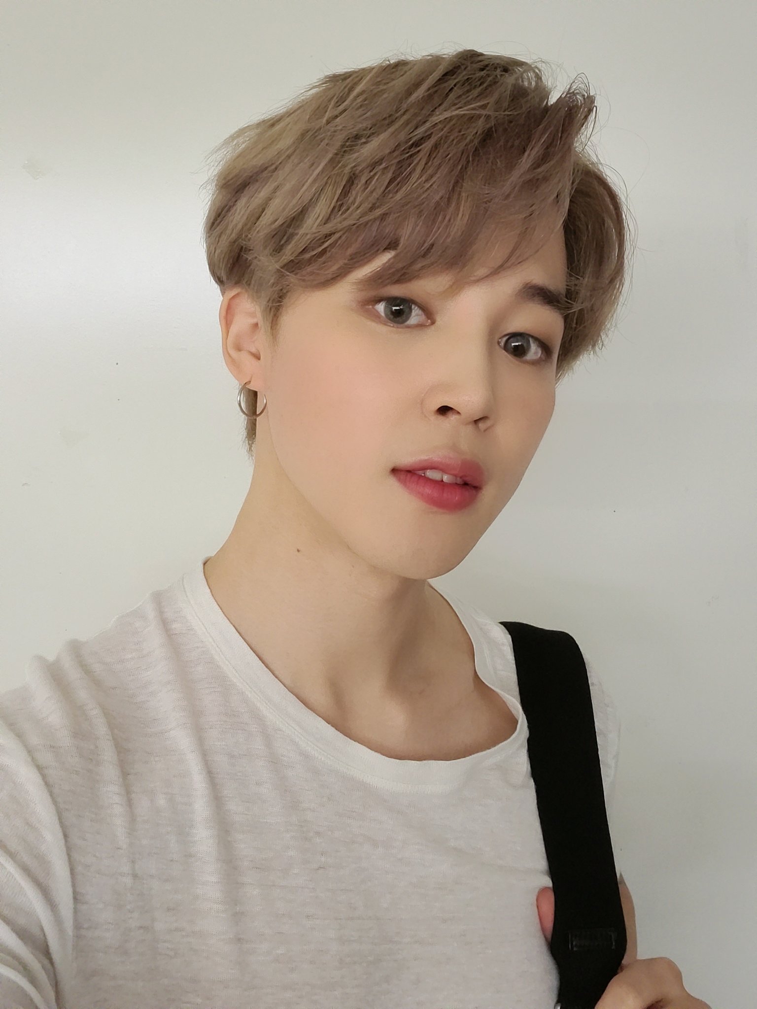 방탄소년단 On Twitter 오늘 하루도 잘 마무리하고 좋은 밤 되세요 Jimin😁