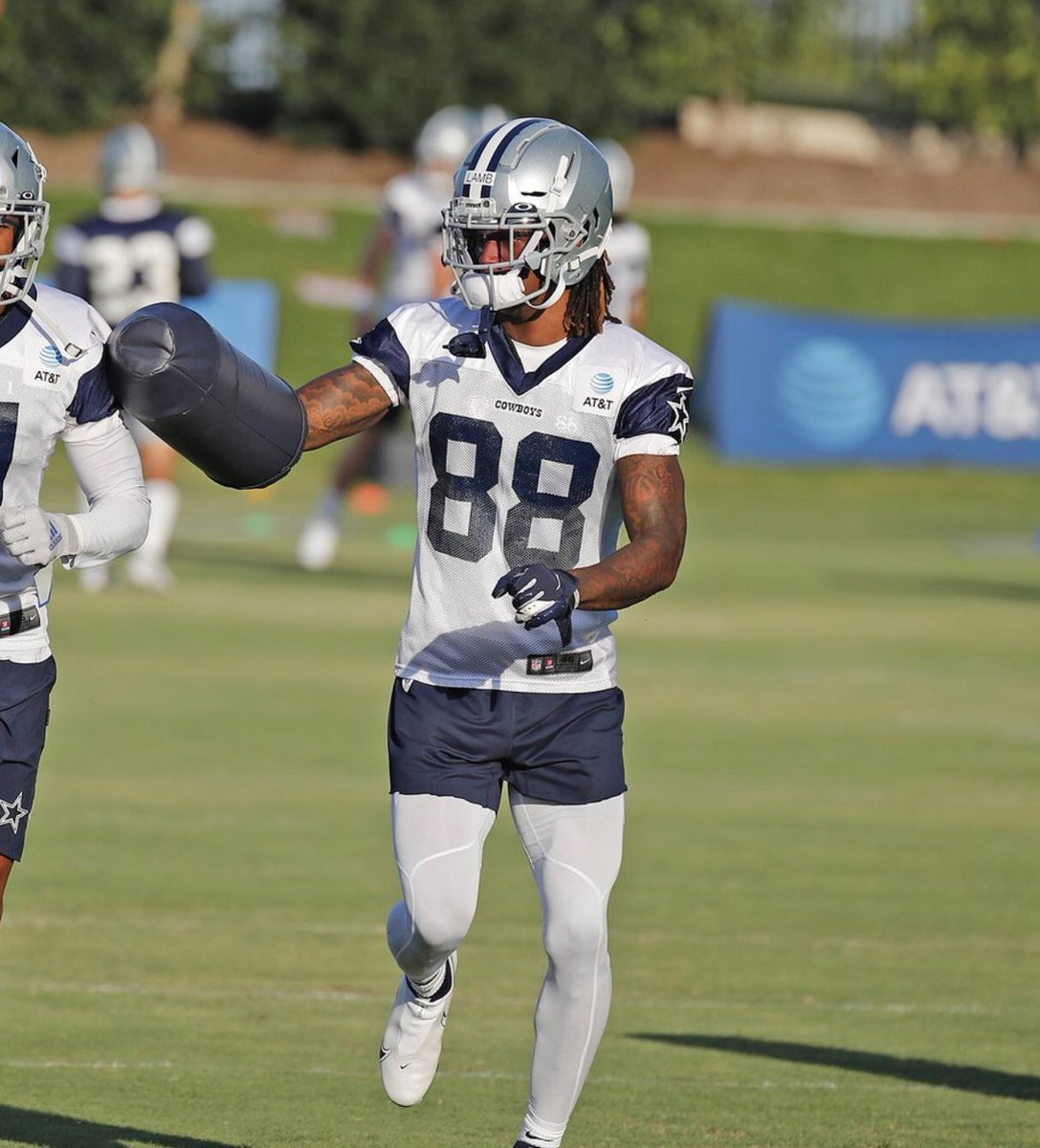 What's on CeeDee's hand and why? : r/cowboys