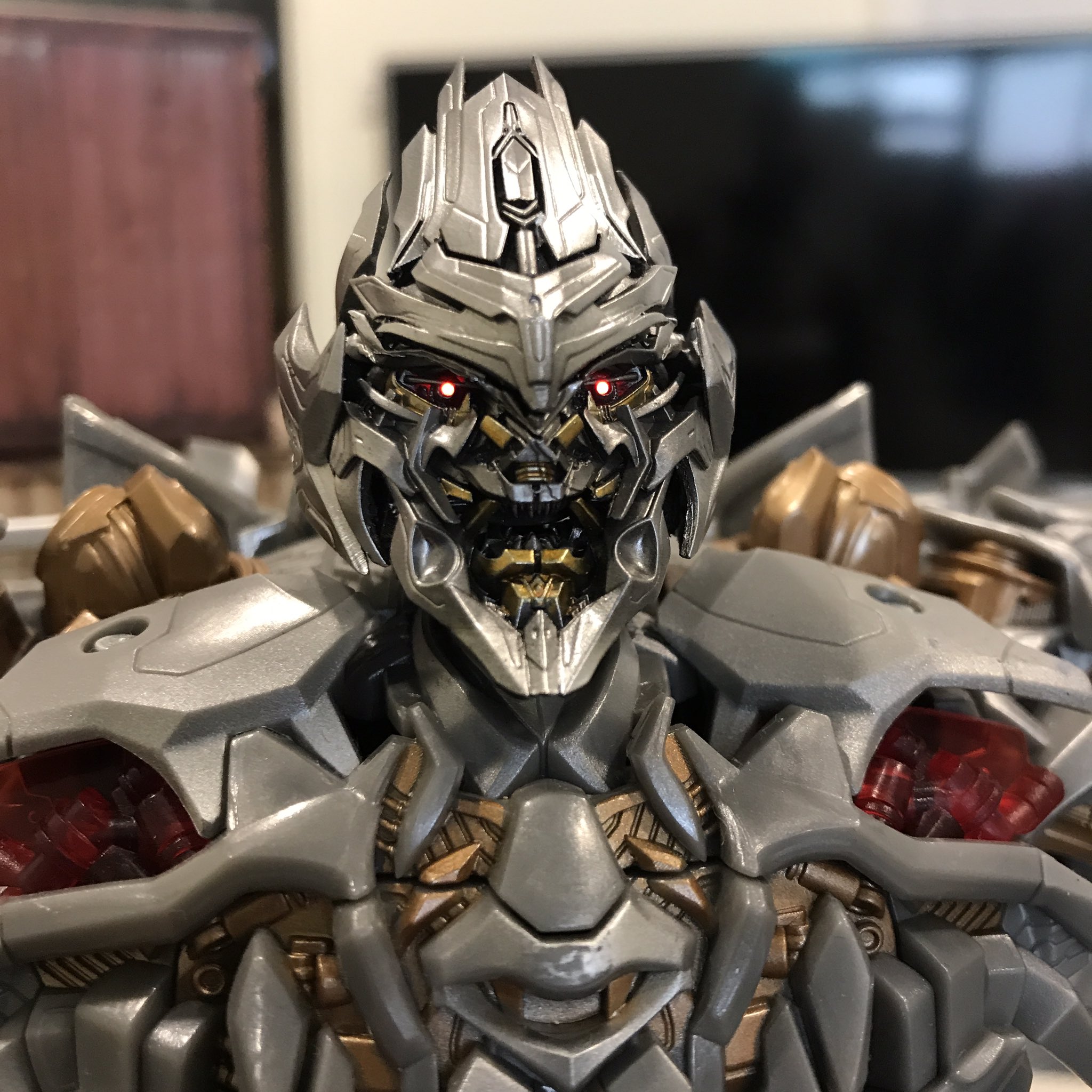 Transformers Age Of Extinction Megatron Head