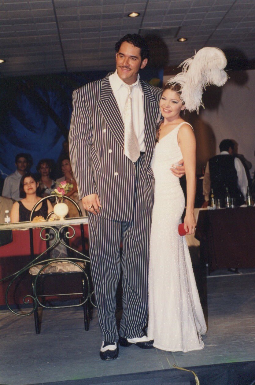 Eduardo Santamarina Y Itati Cantoral