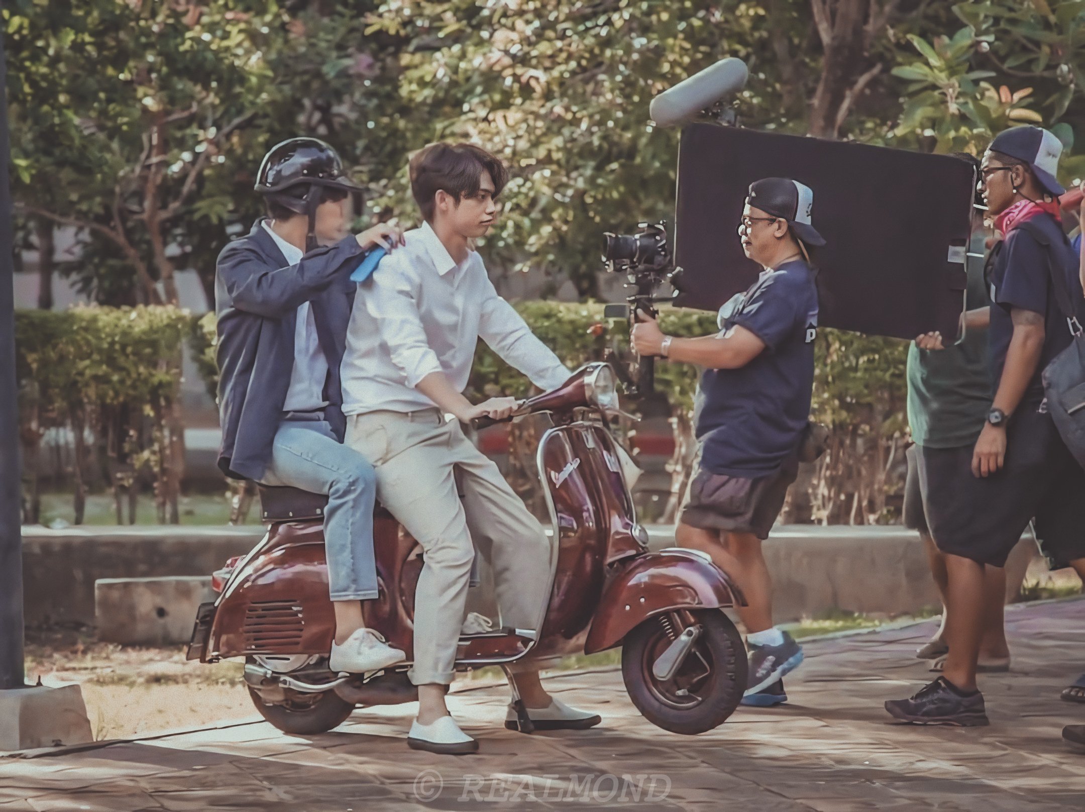 𝙍𝙀𝘼𝙇𝙈𝙊𝙉𝘿 𝙇𝙄𝙎𝙈 𝙊. on Twitter: "𝘽𝙍𝙄𝙂𝙃𝙏𝙒𝙄𝙉 𝙋𝙄𝘾 02 𝙘𝙖𝙥𝙩𝙞𝙤𝙣 : เกาะเเน่นเเน่นนะน้องนะ 𝙘𝙧 : เบื้องหลัง ...