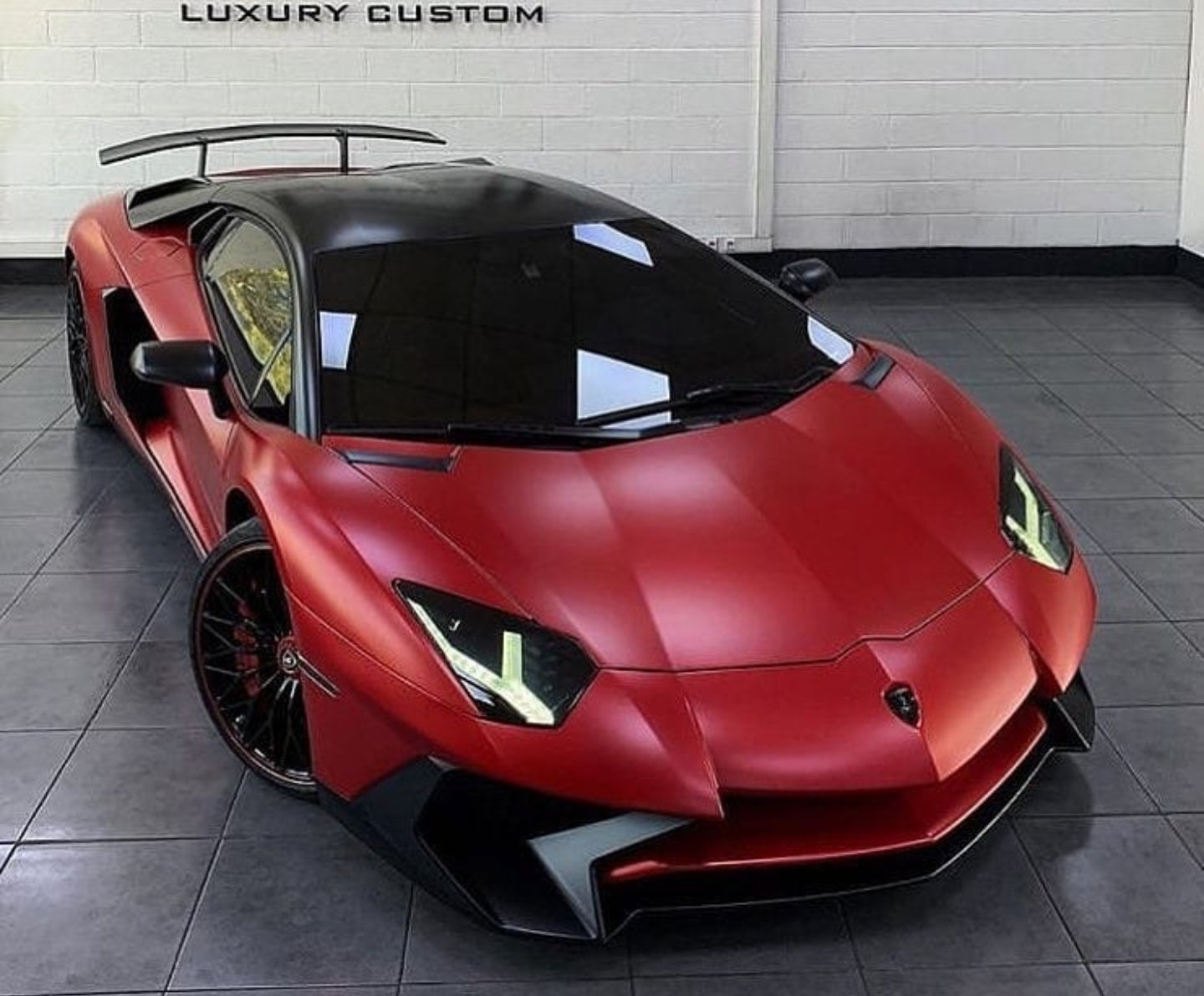 Lamborghini Aventador Matte Red