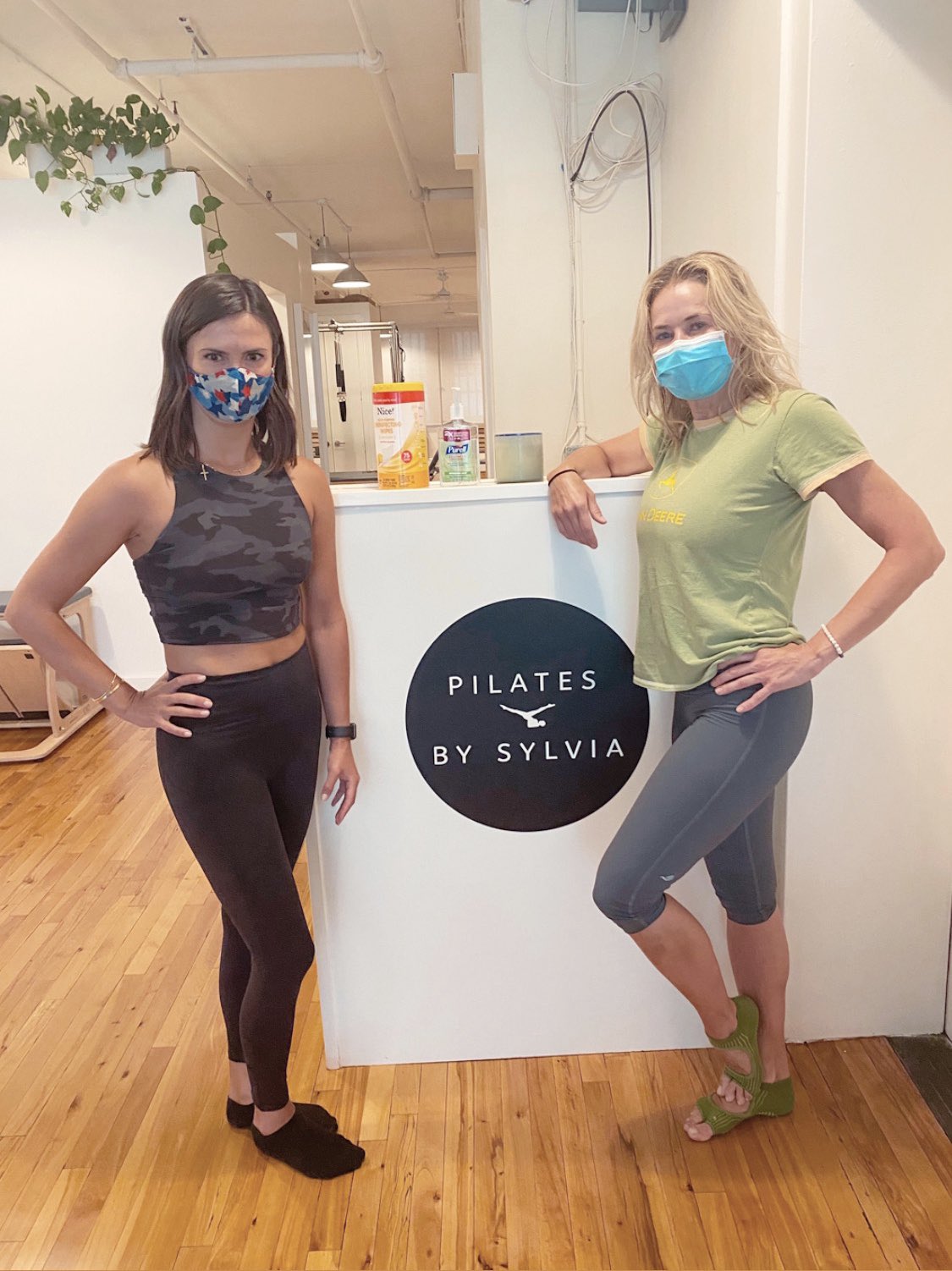 Chelsea Handler Body