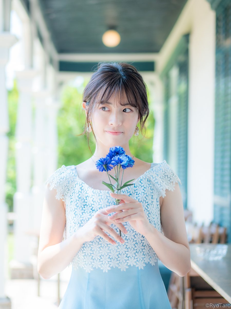 Model：宵さん（ @yoi_primavera ） 旧グッゲンハイム邸にて(2) 青く澄んだ瞳に この胸は高鳴るよ🎵 ※縦写真ですのでぜひ ...