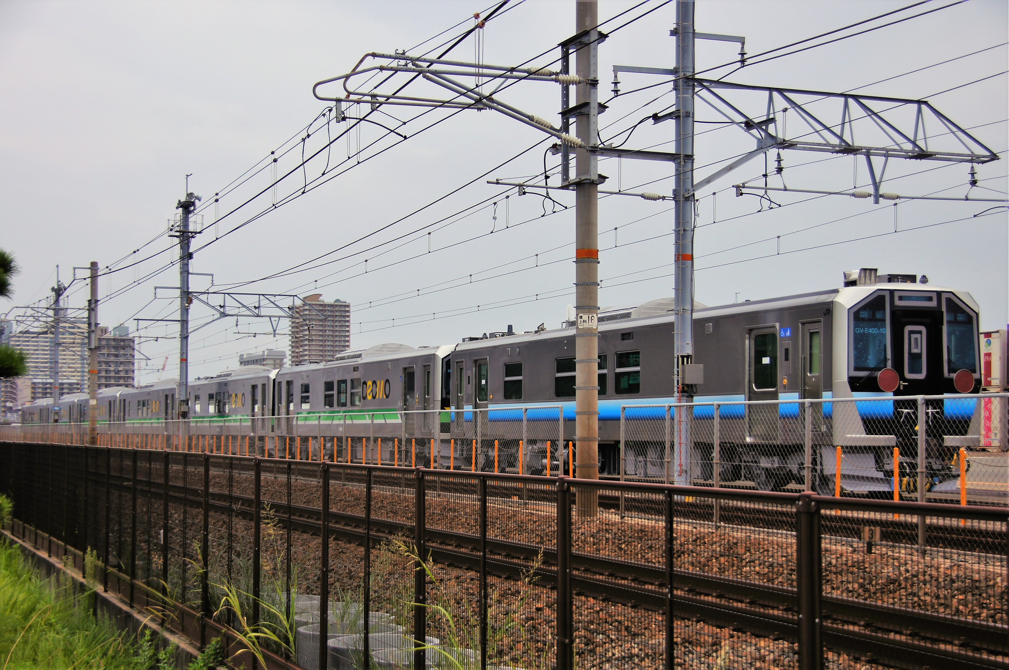 H100形・GV-E400系 甲種輸送 / Twitter