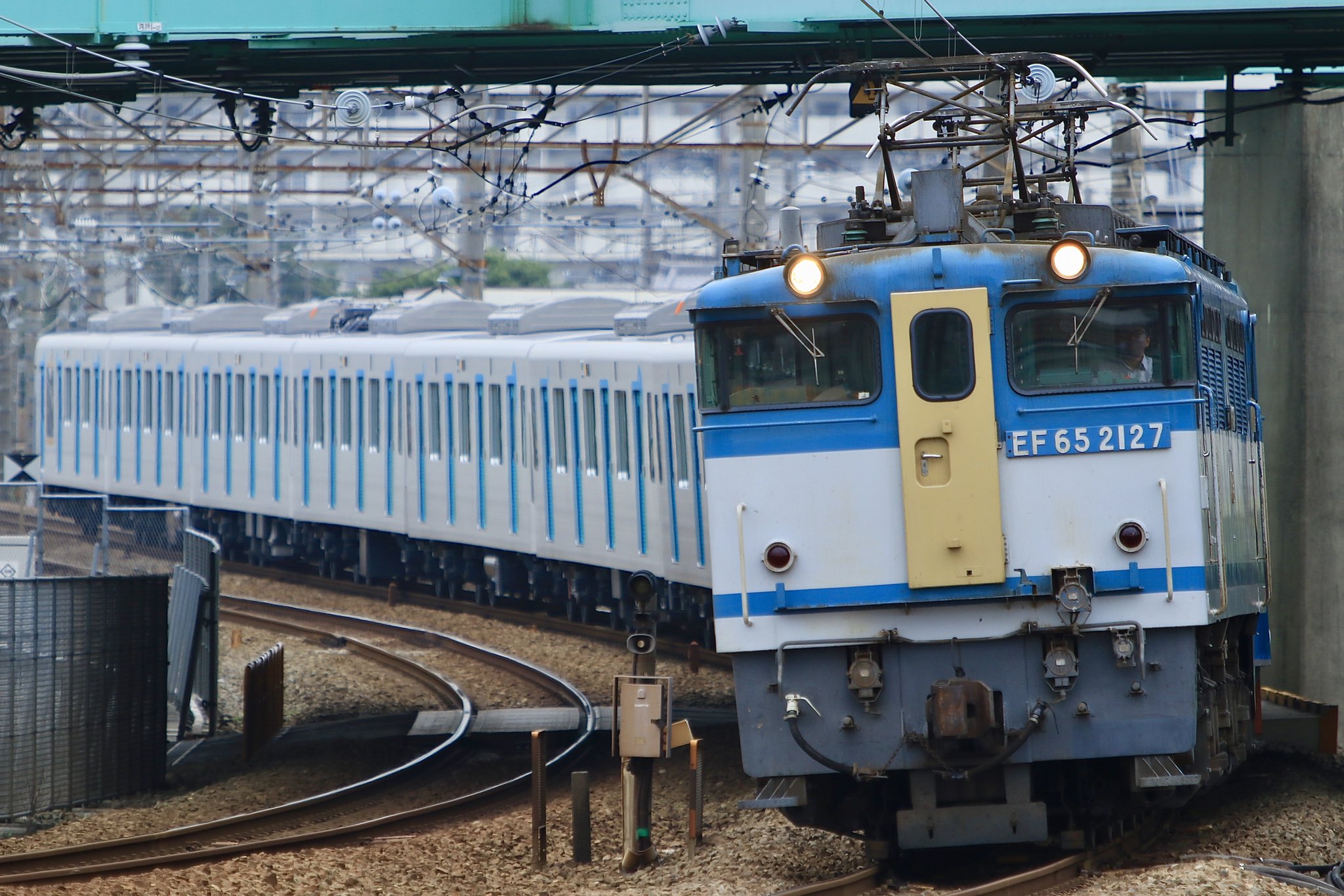 ひろキング on Twitter: "8/23 9771レ 西武40000系甲種輸送 EF65 2127＋西武40000系40153F おつかれさん https://t.co ...