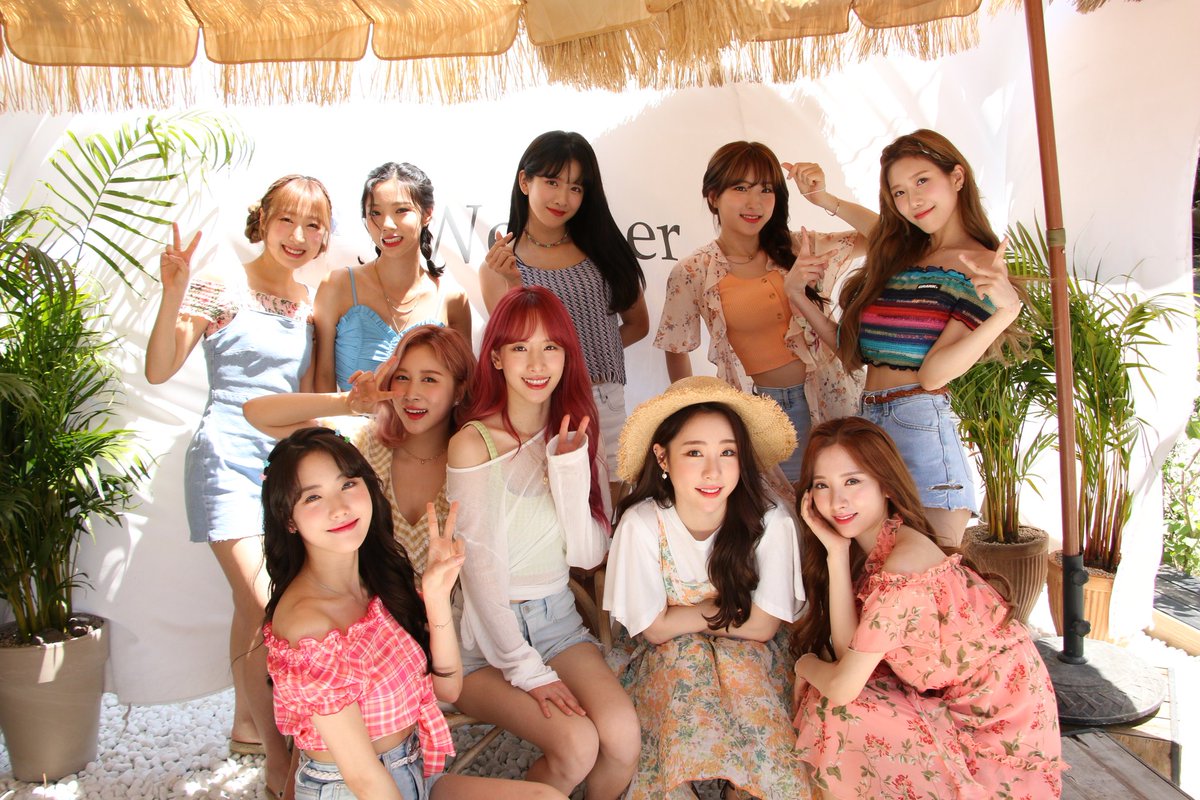 WJSN DAILY on Twitter: "[PIC] 200824 #WJSN PHOTO BOOK 'ON&OFF' Behind (9) #우주소녀 #수빈 #SOOBIN…