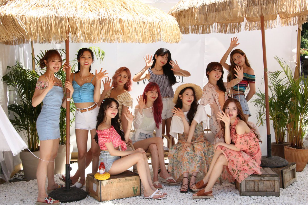 WJSN DAILY on Twitter: "[PIC] 200824 #WJSN PHOTO BOOK 'ON&OFF' Behind (9) #우주소녀 #수빈 #SOOBIN…