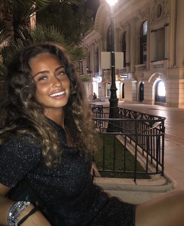 Beautiful Hebrew Women