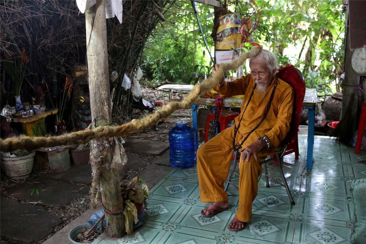 92-year-old Nguyen Van Chien in Vietnam has not trimmed his hair for ...