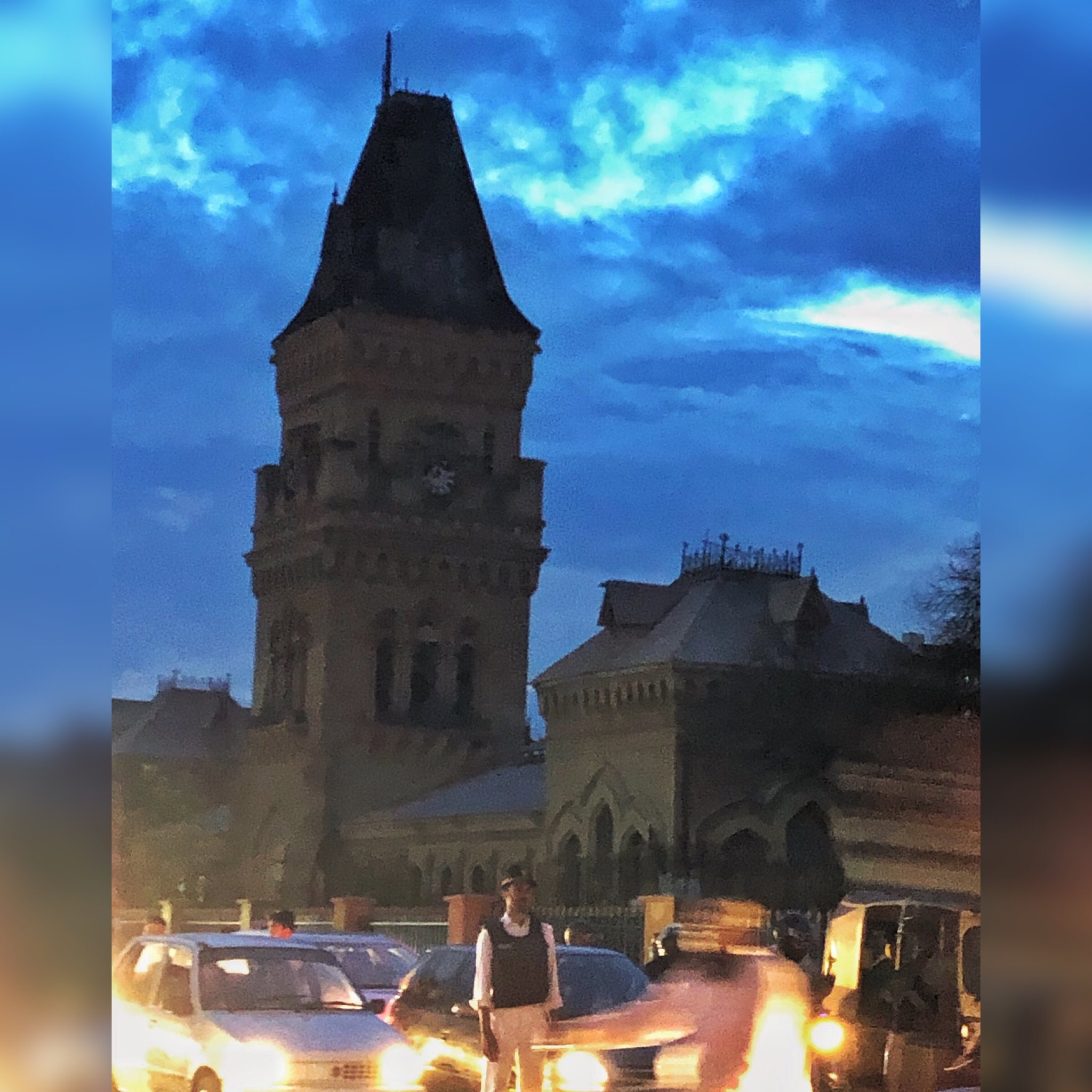 Ambreen Arshad on Twitter: "Empress Market, Saddar, Karachi, last evening at dusk, looking ...