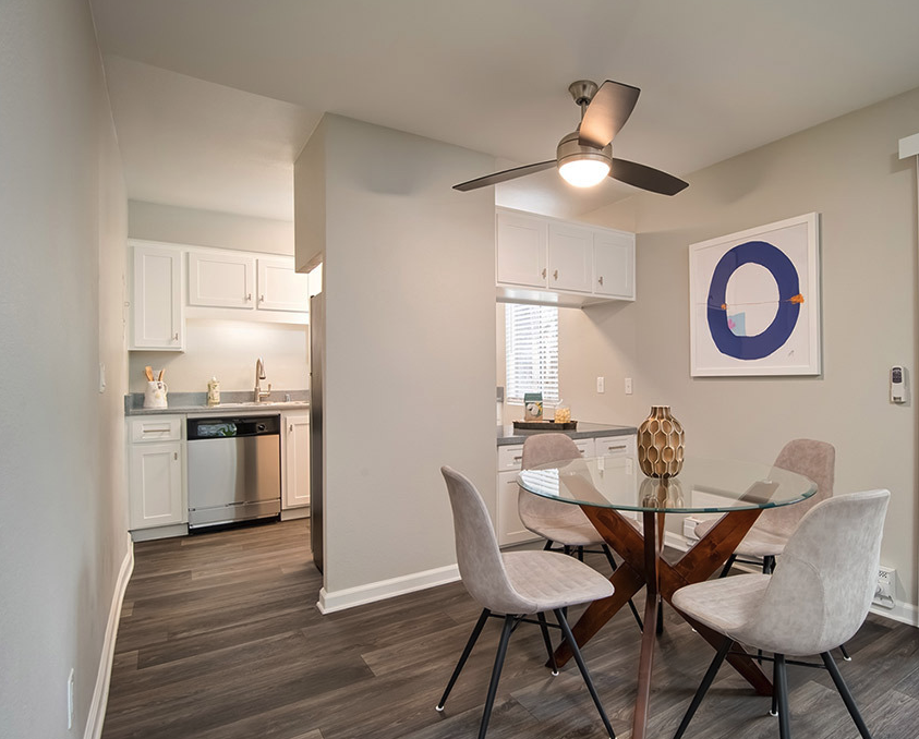 St Charles Oaks Apartments
