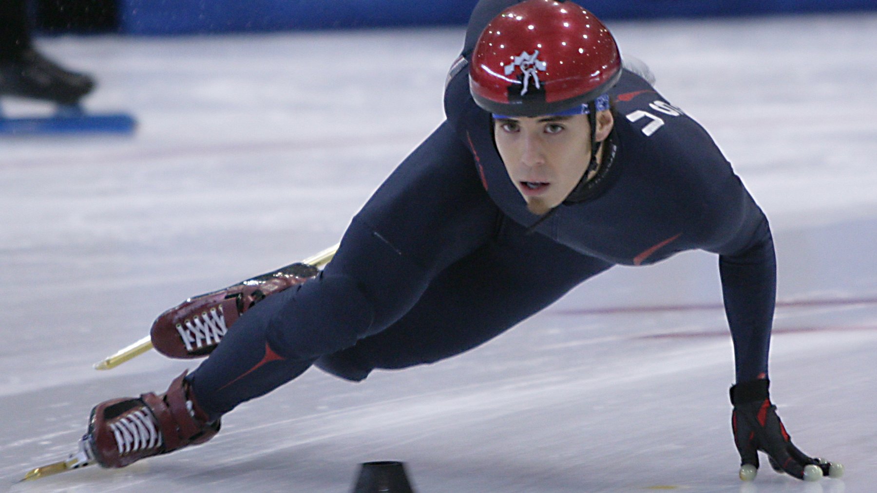 Apolo Ohno Skating