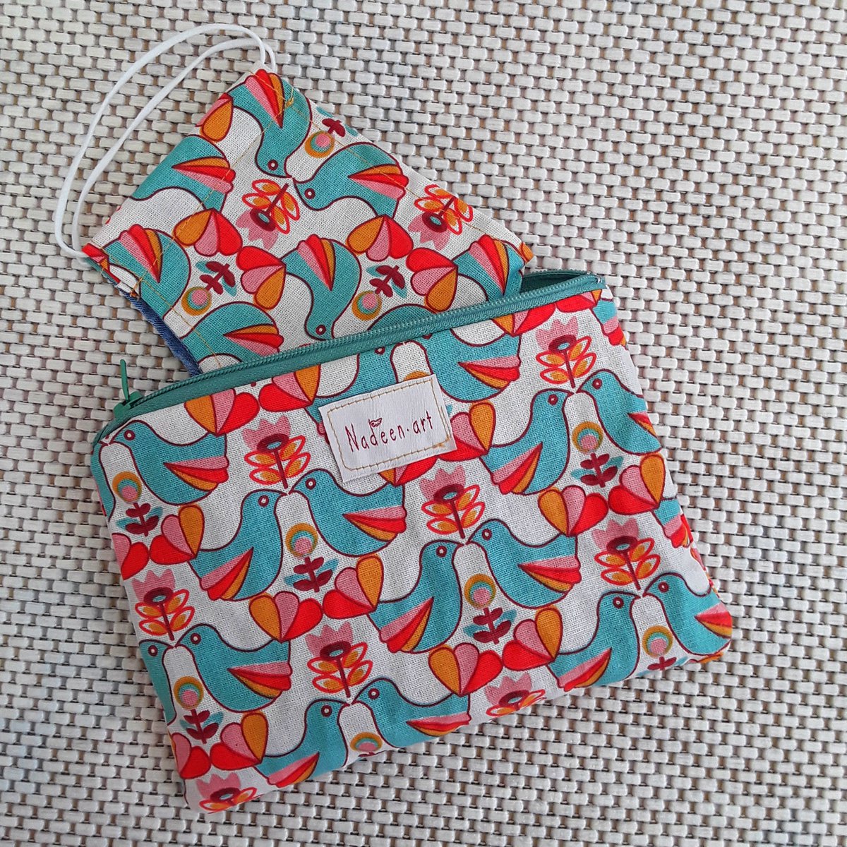 Nadeen Art on Twitter: "Το ζητήσατε και το πραγματοποιήσαμε! Νέα υφάσματα για μάσκες κι ασορτί ...