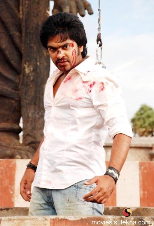 Simbu In Silambattam