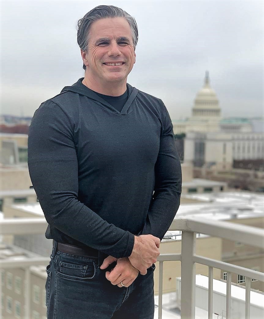 Tom Fitton @TomFitton Timeline, The Visualized Twitter (Analytics)