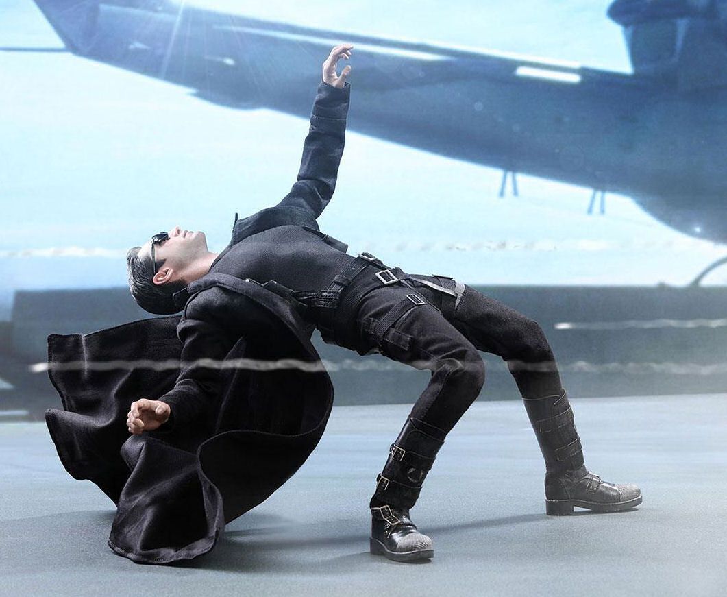 Matrix Neo Dodging Bullets