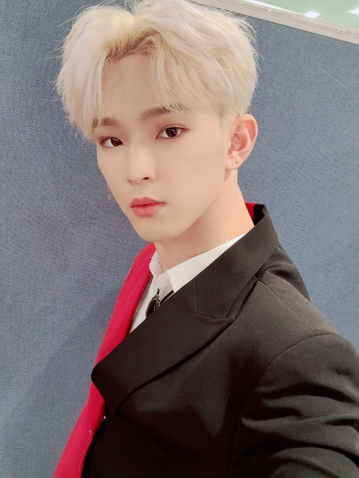 ONEUS Twitter Update with Leedo (200915) : r/ONEus