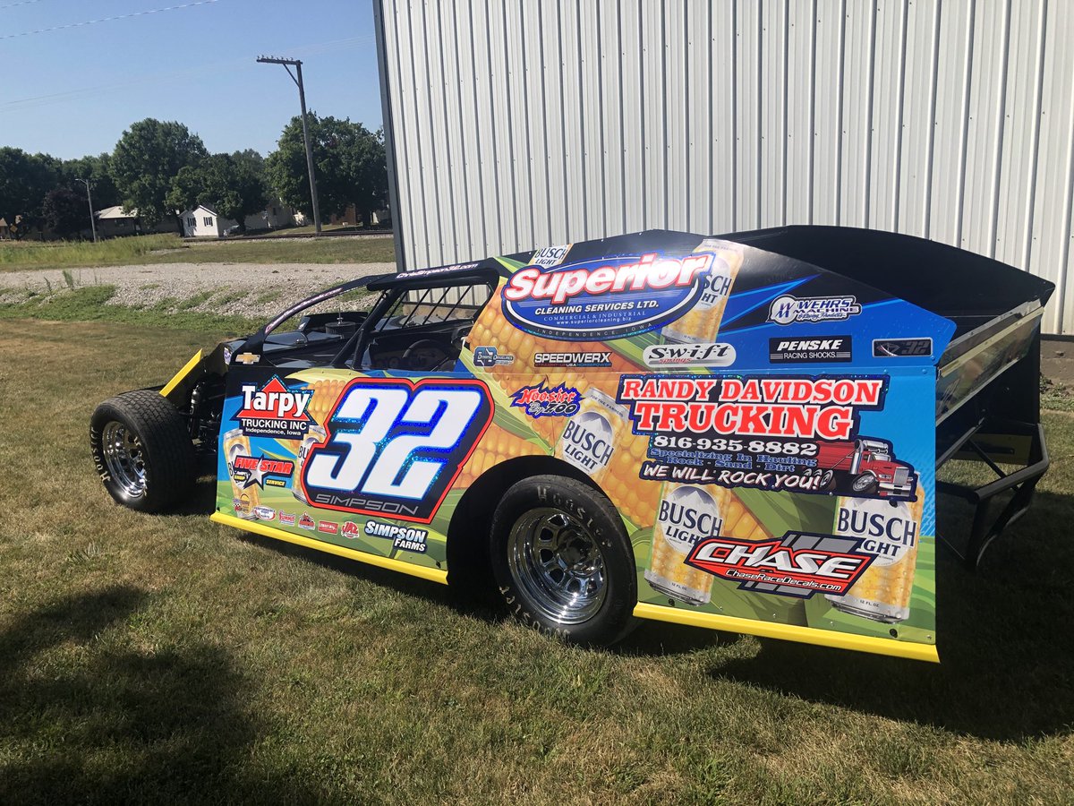 Chris Simpson's Instagram, Twitter & Facebook on IDCrawl