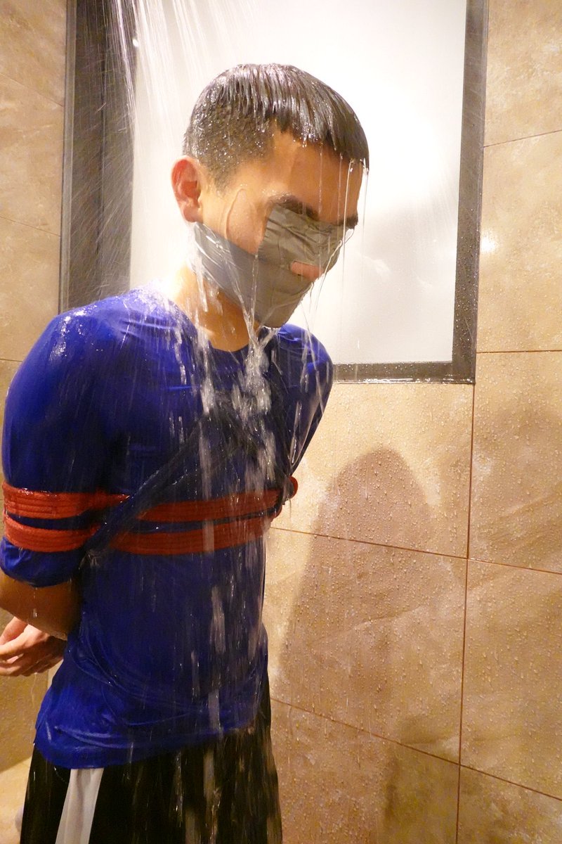 欧耶欧克 On Twitter Rt Gungesg Someone Please Tie Me Up And Dump Me