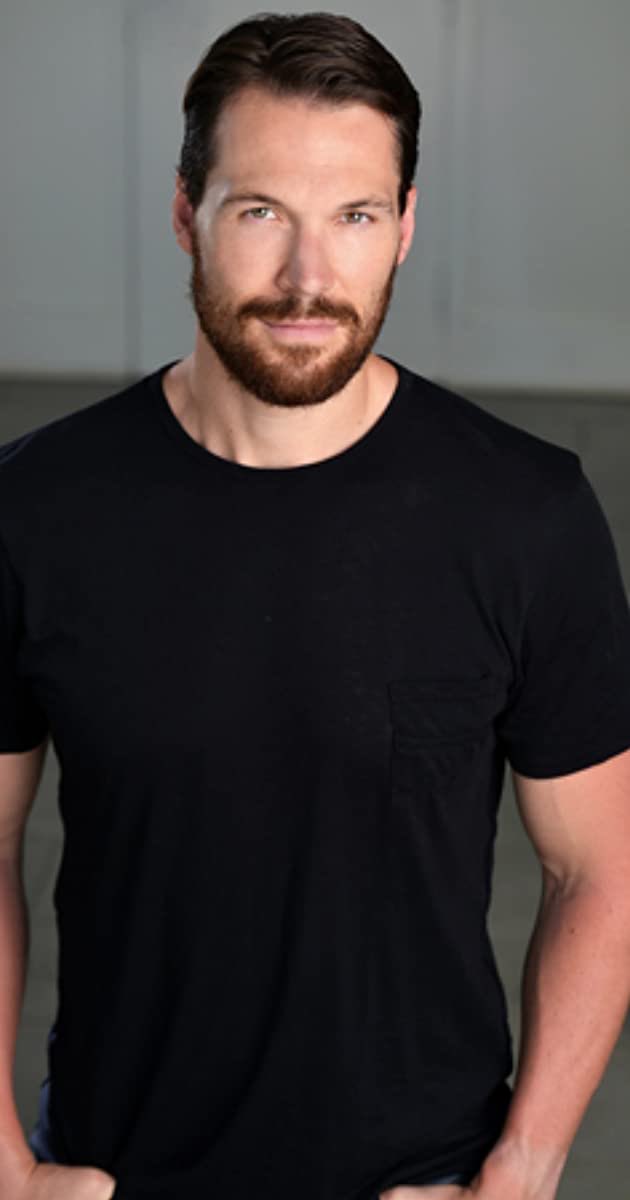 Daniel Cudmore Shirtless