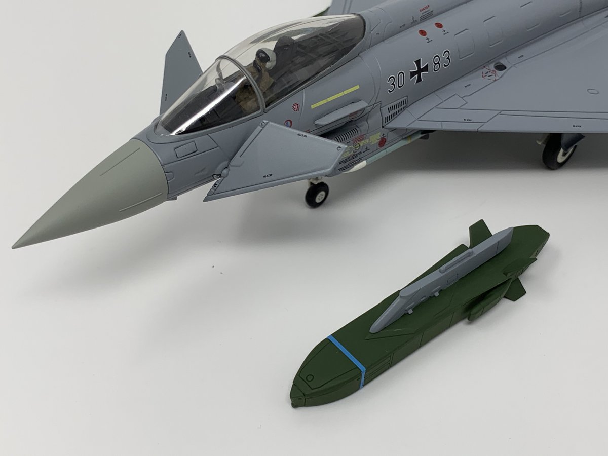 クレジット ホビーマスター 1/72 ユーロファイター・タイフーン "イギリス空軍 第3飛行隊" (HA6601) :HA6601:バック ...