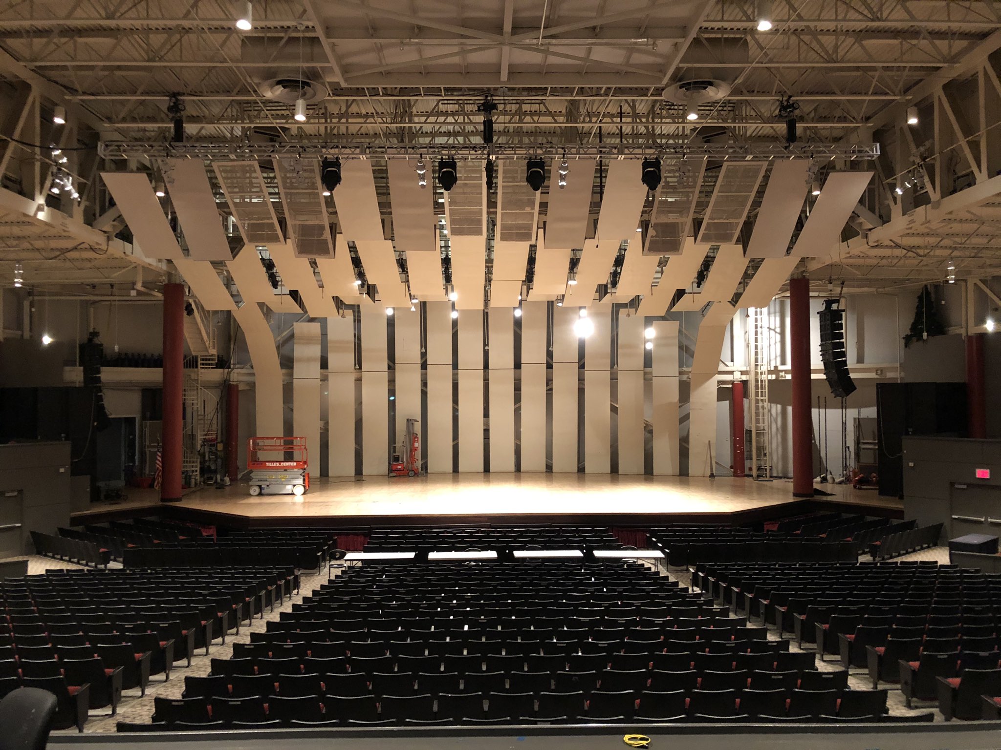 Tilles Center Logo