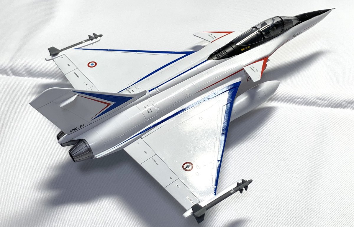 ゆい奈 on Twitter: "RT @REMCAT18: Rafale A 完成バンザイ/(^^)/！ F404エンジンを搭載した、量産型より少し大きい試作型です。 キットはエレールの凸モ ...