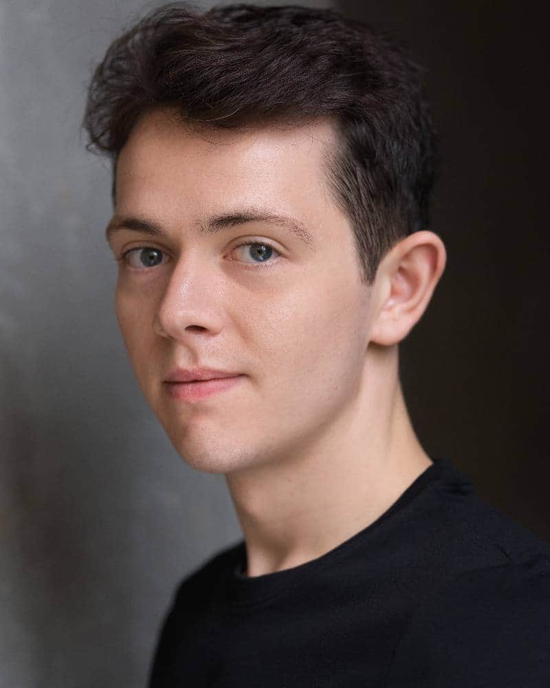 Anthony Barker's Instagram, Twitter & Facebook on IDCrawl